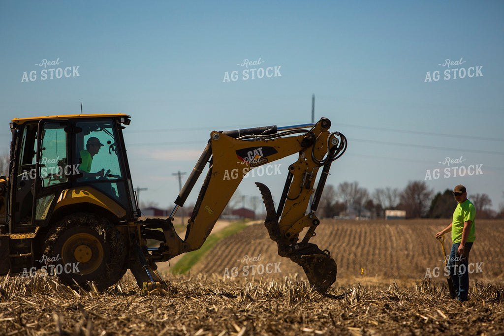 Installing Field Drainage Tile 7240 – Real Ag Stock